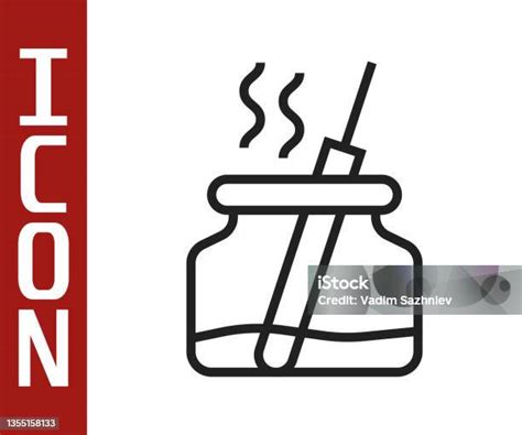 흰색 배경에 격리 된 검은 줄 아로마 디퓨저 아이콘 나무 향기 스틱과 다른 유리 항아리 벡터 0명에 대한 스톡 벡터 아트 및