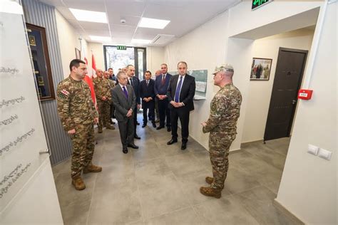 საქართველოს თავდაცვის მინისტრმა თბილისში სამხედრო გაწვევისა და