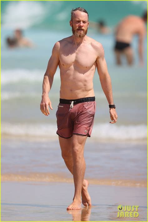 Photo Hamish Blake Shirtless Beach Day 71 Photo 4880157 Just Jared