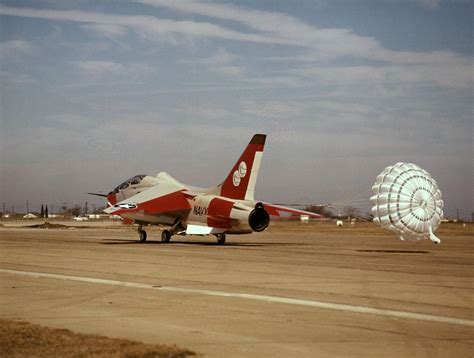 F 8 Crusader Истребитель фирмы Vought Энциклопедия военной техники