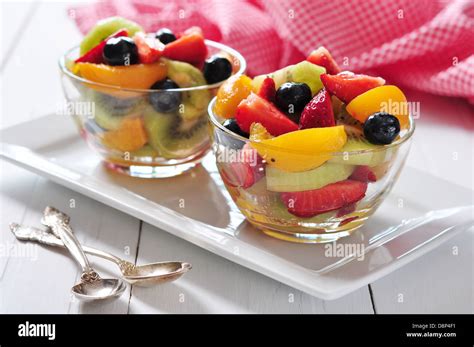 Strawberry Kiwi Fruit Salad At Joyce Hartmann Blog