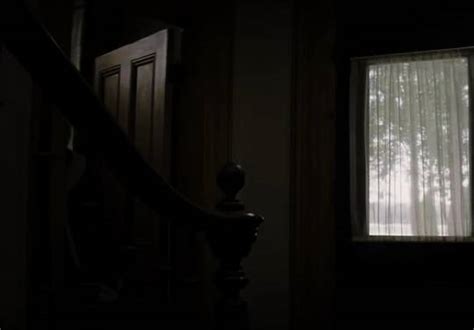 Hannah Gross From Mindhunter Happily Showing Her Tits In Falling Scrolller