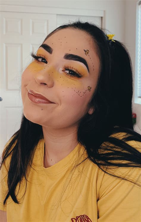 Bumble Bee Makeup Insta Amayas Makeup Bee Makeup Halloween Makeup