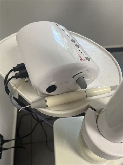 Ултразвук за почистване на зъбен камък гр Правец • Olx Bg