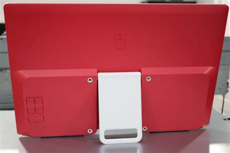 raspberry pi monitor pairs great with the raspberry pi 500 as a 100