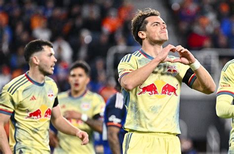 Dante Vanzeir Comfortable Thriving As He Builds Momentum With Red Bulls Exclusive Amnewyork