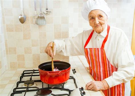 Granny S Kitchen Stock Image Image Of Apron House Feeling 55852723