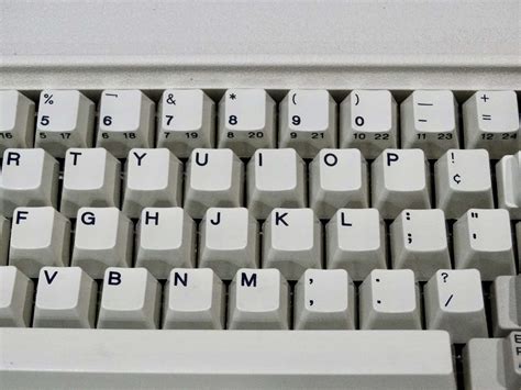 1985 IBM Model F Keyboard 4176191 06 AUG 85 83 Key ClickyKeyboards
