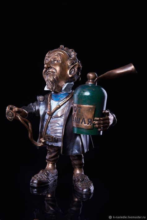 Статуэтка Гном Доктор подарок врачу коллекционная статуэтка купить в интернет магазине