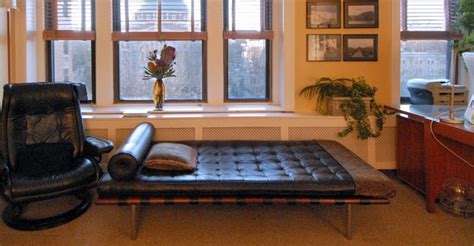 روان کاوی چیست و چطور به ما کمک می‌کند؟ مجله پزشکی درمانکده