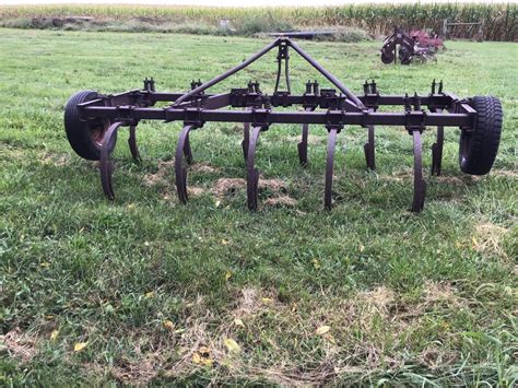 Oliver 11 Shank Chisel Plow Agriculture Bigiron Oliver 11 Shank Chisel Plow Agriculture Bigiron