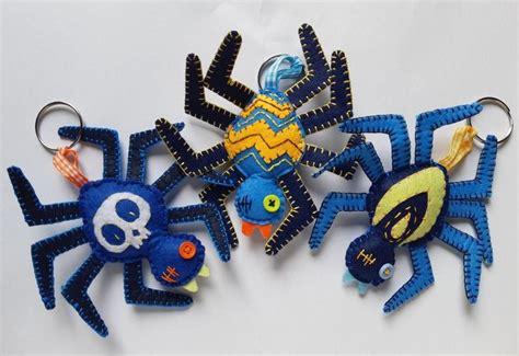 Spider Key Ring Handmade Hand Stitched Key Chain Spider Felt Collectable Item Insect Keychain