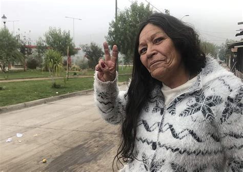 Señora De Las Mojojo Y Las Calilas Reaparece Y Se Hace Viral Con Su Foto 2020 — Futuro Chile
