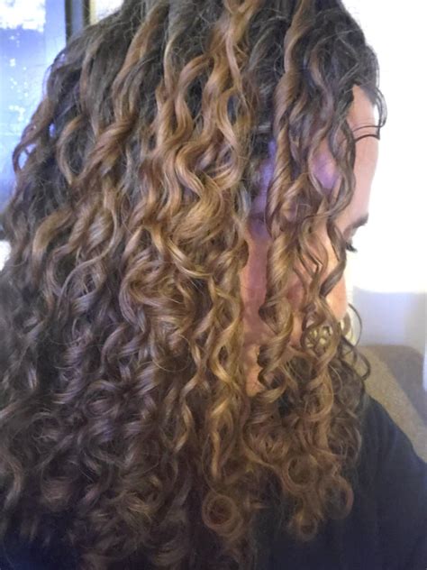 Im In Love With The Finger Curl R Curlyhair