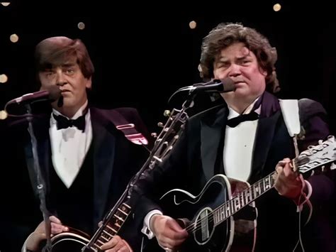 The Everly Brothers Incredible Duet On “let It Be Me” Will Give You Chills Daily Viral