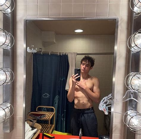 Alexissuperfans Shirtless Male Celebs Joshua Bassett Shirtless