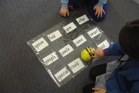 Bee Bot Spelling Beebot Bee Bot Activities Teacher Tech Tools