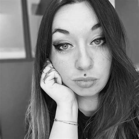 Sindy Sin Ink Threads Say More