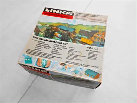 Linka Model Building System No8410 Brickwork Building Set Contents