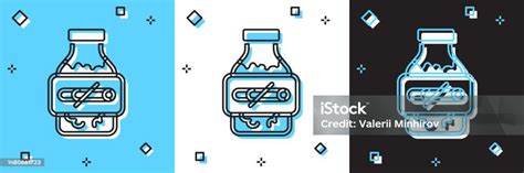 파란색과 흰색 검은 색 배경에 고립 된 물집 팩 아이콘에 니코틴 껌을 설정합니다 욕망을 진정시키고 금연으로 인한 불안을 줄입니다