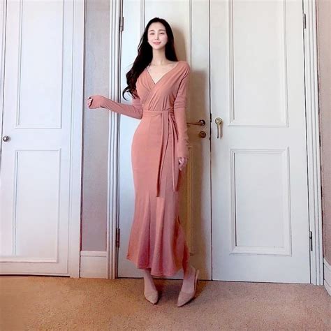 당일발송 아르웬 핑크 브이넥 머메이드 랩 롱 원피스 벨트 가을 결혼식 하객룩 데일리 꾸안꾸 올드머니 소개팅룩