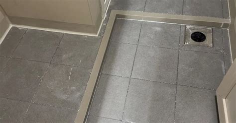 상담도 친절하시고 줄눈 시공시 타일에 맞는 색상추천도 해주시고 시공 편히 잘했습니다 숨고 숨은고수