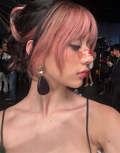 Ig Megan Meiyok Skiendiel Katseye Pink Hair On Brunetts Hair