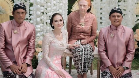Agama Ismael Dully dan Tipi Jabrik Kakak Luna Maya, Profil, Sosok ...