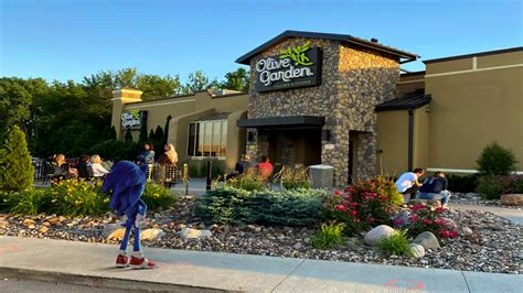 Sonic Goes To Olive Garden By Hunicrio On Deviantart