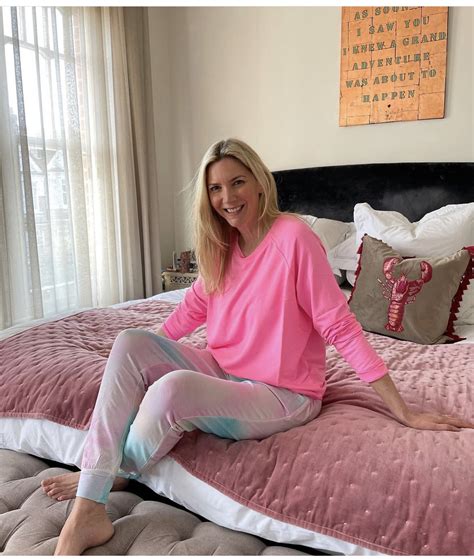 Lisa Faulkners Feet