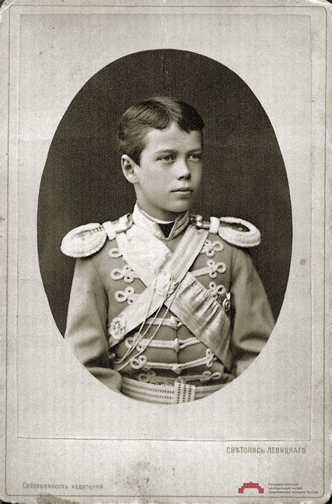 Будущий император Николай Ii в юношеские годы 1880 е гг Снимок сделан в ателье придворного