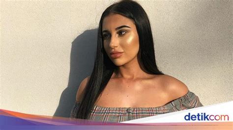 Foto Selebgram Ini Dihujat Karena Jual Konten Sensual Di Only Fans