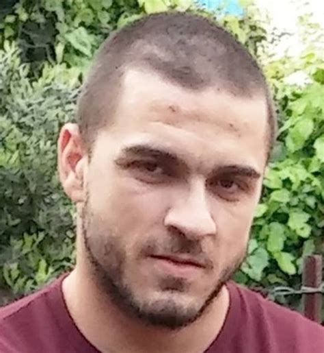 Σγούρος Κωνσταντίνος ΣΗΜΕΡΑ ΕΙΔΑ ΤΟ ΣΠΙΤΙ ΤΟΥ ΑΔΕΡΦΟΥ ΜΟΥ ΓΙΑΝΝΗ ΠΛΕΟΝ ΕΧΩ ΚΑΙ ΤΙΣ ΔΥΟ