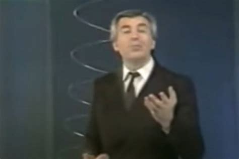 Poznati Pevač Preminuo Je Od Tuge Za Jednom Ženom Ona Mu Je Posvetila