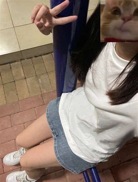 草莓熊原味宿舍 On Twitter 随拍小nn 简单纯净的学生味道~ 原味 原味丝袜 恋足 原味棉袜