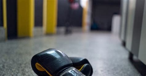 Mma Fighter Pummels Florida Home Intruder ‘just God And My Hands
