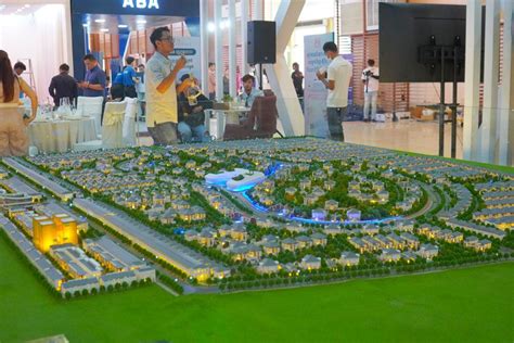 បុរី ប៉េង ហួត ផ្ដល់ជូនកាដូពិសេស ៥