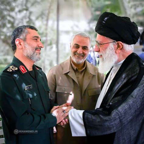 تصویر دیده نشده از رهبرانقلاب و سردار حاجی‌زاده جهان نيوز