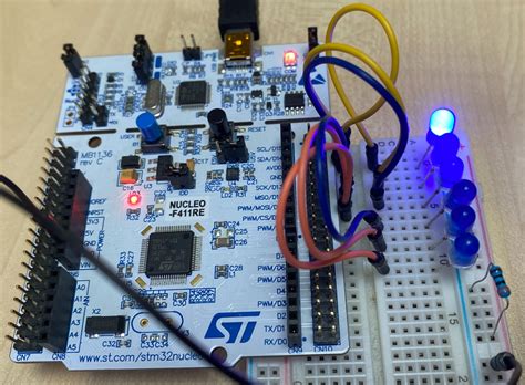 stm32f411 re board connected to 6 leds