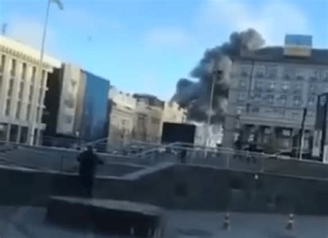 Мэр Киева заявил что в центре столицы Украины прогремели взрывы Сенсаций Нет