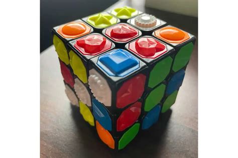Library To Attempt Guinness World Record For Blindfolded Rubiks Cube Solving In Brampton Insauga