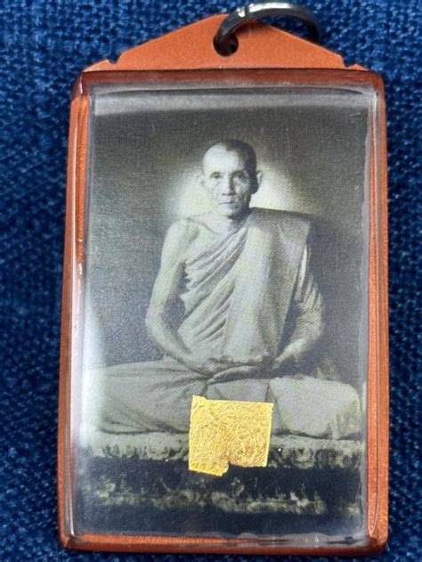 รูปถ่ายหลังตะวัน ปี2558 หลวงพ่อกวย วัดโฆสิตาราม ชัยนาท บูชา4900บาท