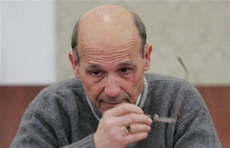 Баща на починало от лекари дете се поболя