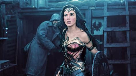 Gal Gadot Compilation à poil vidéos de sexe au format xHamster