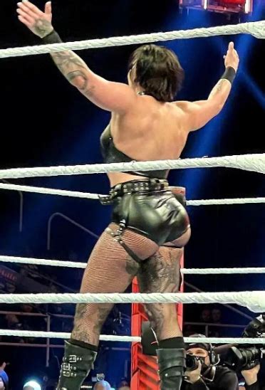 Divatights Women Of Wrestling In Tights And Pantyhose Rhea Ripley S