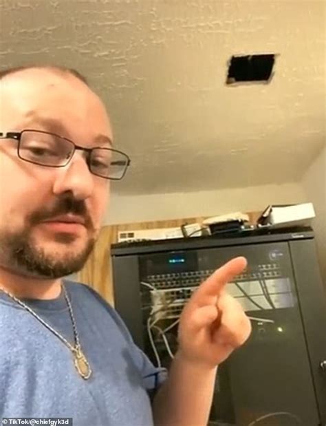 IT Employee Shares Warning To Those Who Use Work Computer For Other Things Claims He Gets