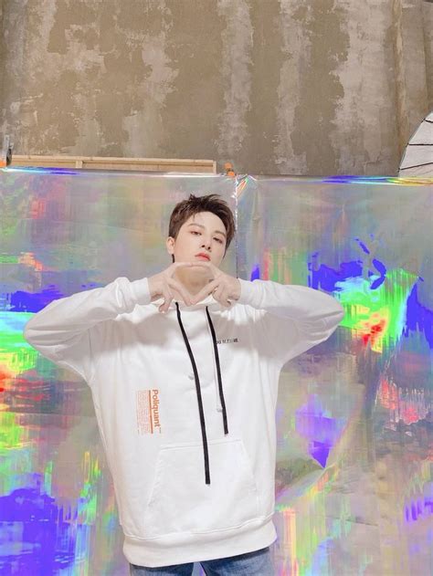 TREASURE on X Bailarín