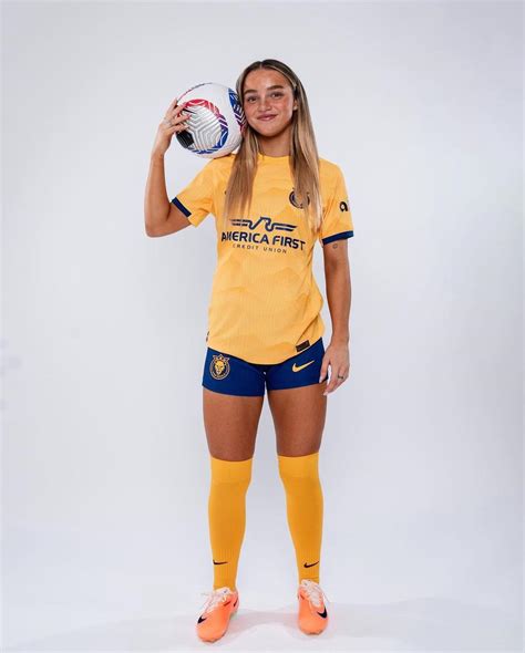 Macey Fraser 🤩 Rwomensoccerlegs