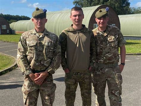 20 річний боєць бригади з Дніпра розповів як шокував британських інструкторів фото