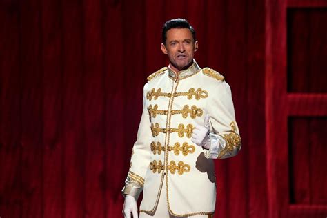 Hugh Jackman Kate Hudson Will Play Milwaukees Lightning And Thunder In